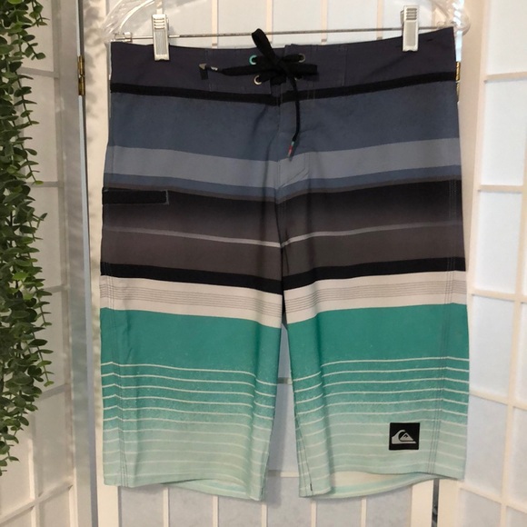 Quiksilver | Swim | Sale Quicksilver Mens Board Shorts With 4 Way ...